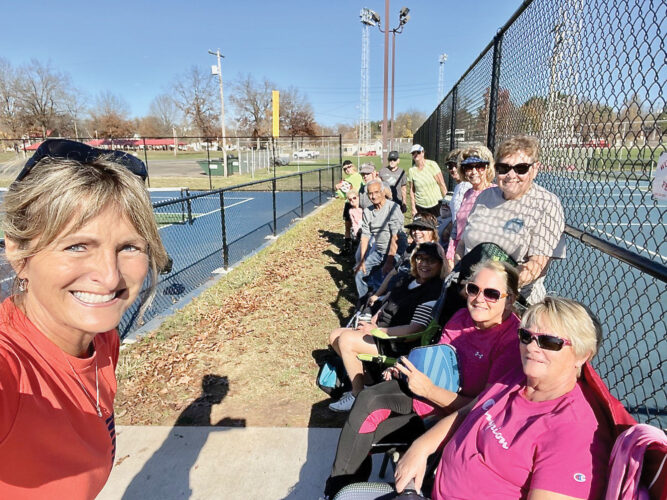 Pickleball craze | News, Sports, Jobs - Marietta Times